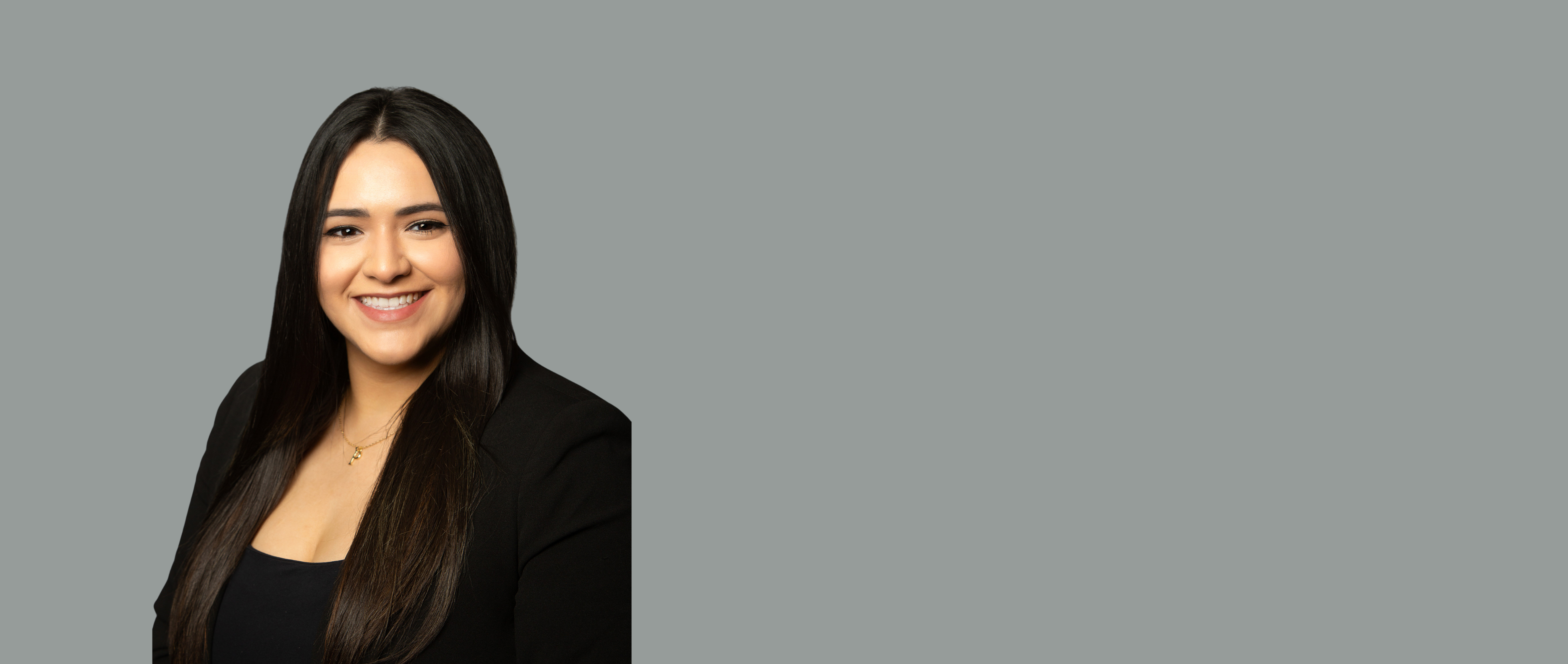 Priscilla Rizardi | Marks Gray